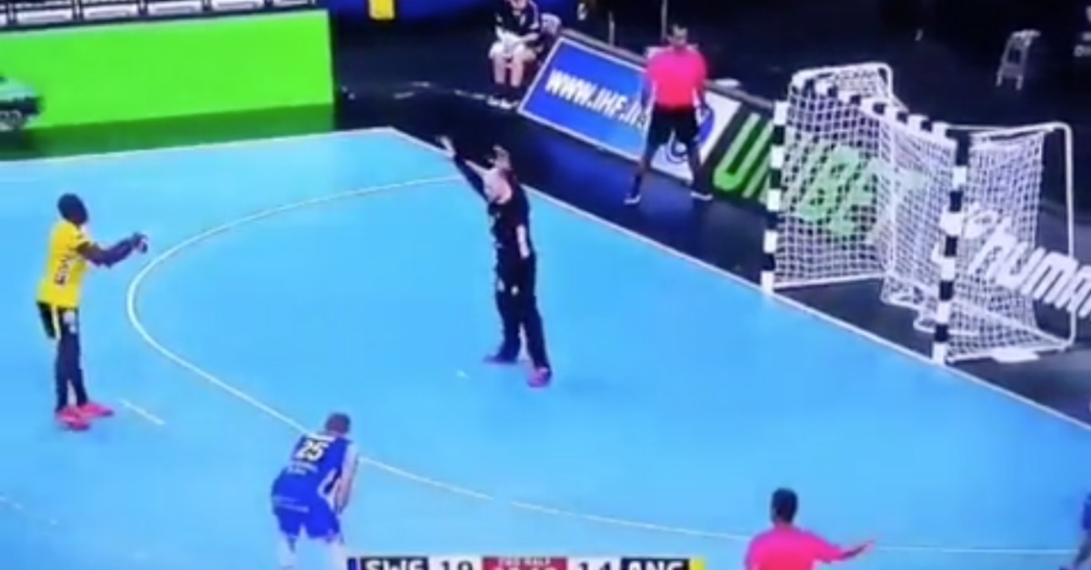 Tiro De 7 Metros Handebol - RETOEDU